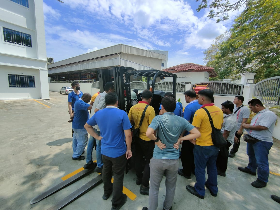Forklift Skills, Safety & Daily Maintenance Course - Powerwell